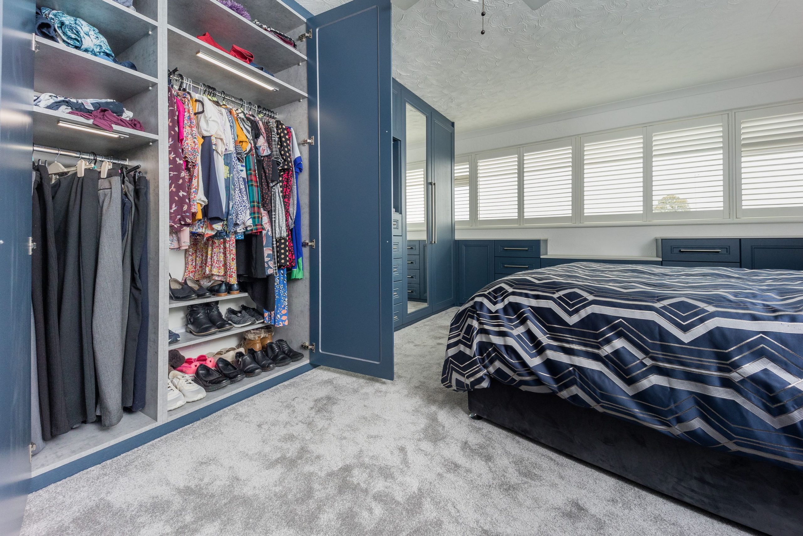 Painted oak alby blue ascot style with boss bar handles - Fox Wardrobes